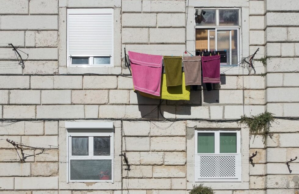 How to Dry Clothes Quickly Without a Tumble Dryer? - 10 DIY Ideas